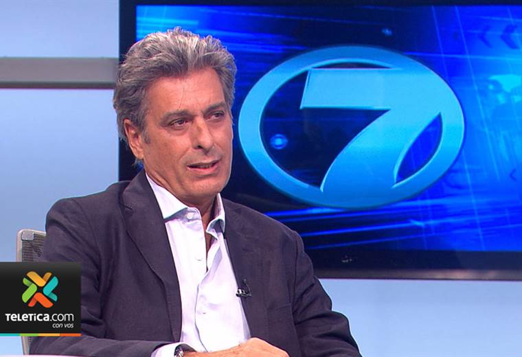 Entrevista: Mario Cardona nos presenta la película "El canto de la vida ...